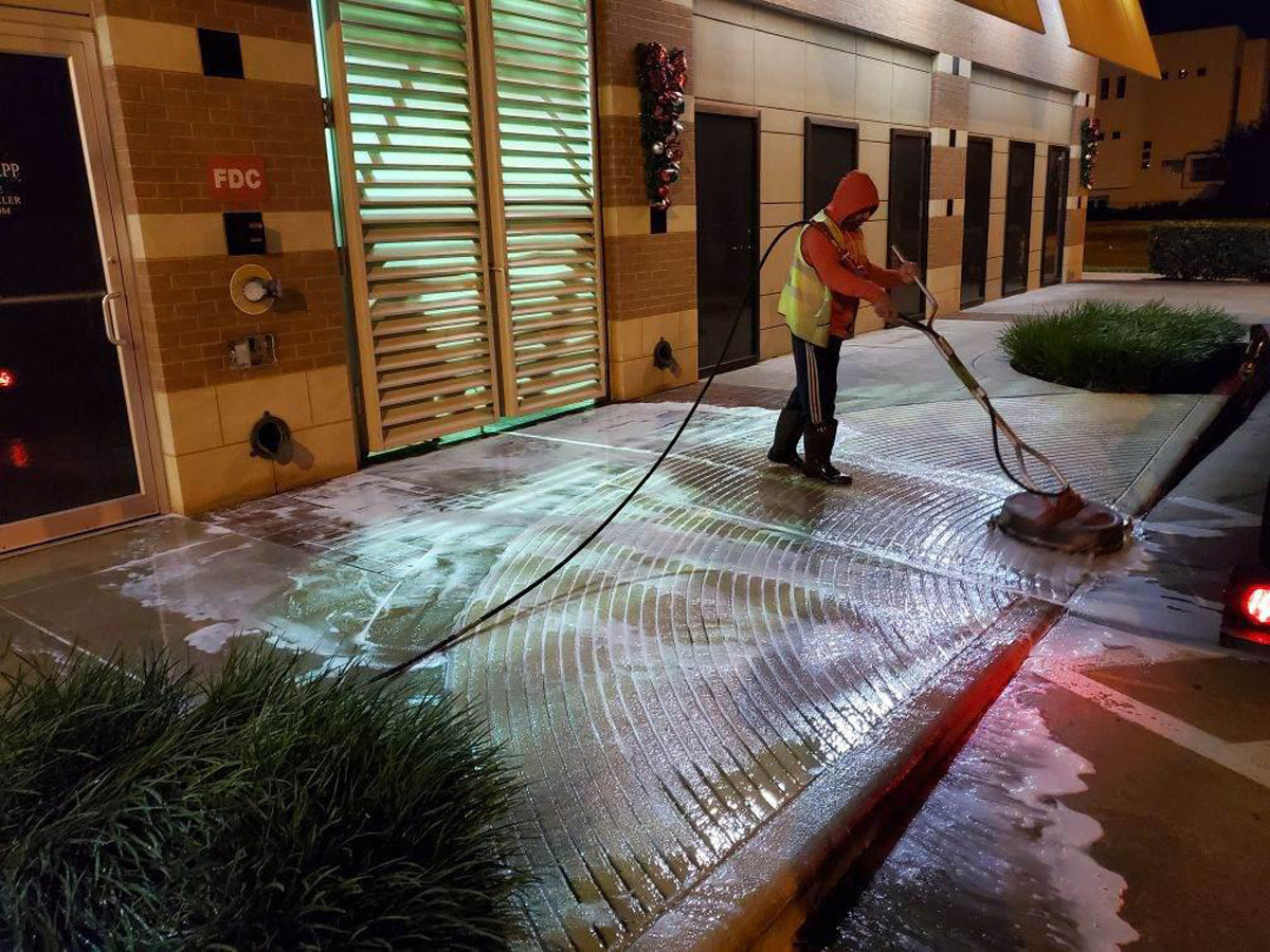 Pressure Washing Federal Maintenance